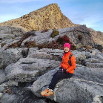 Loop | MONICA SULEIMAN